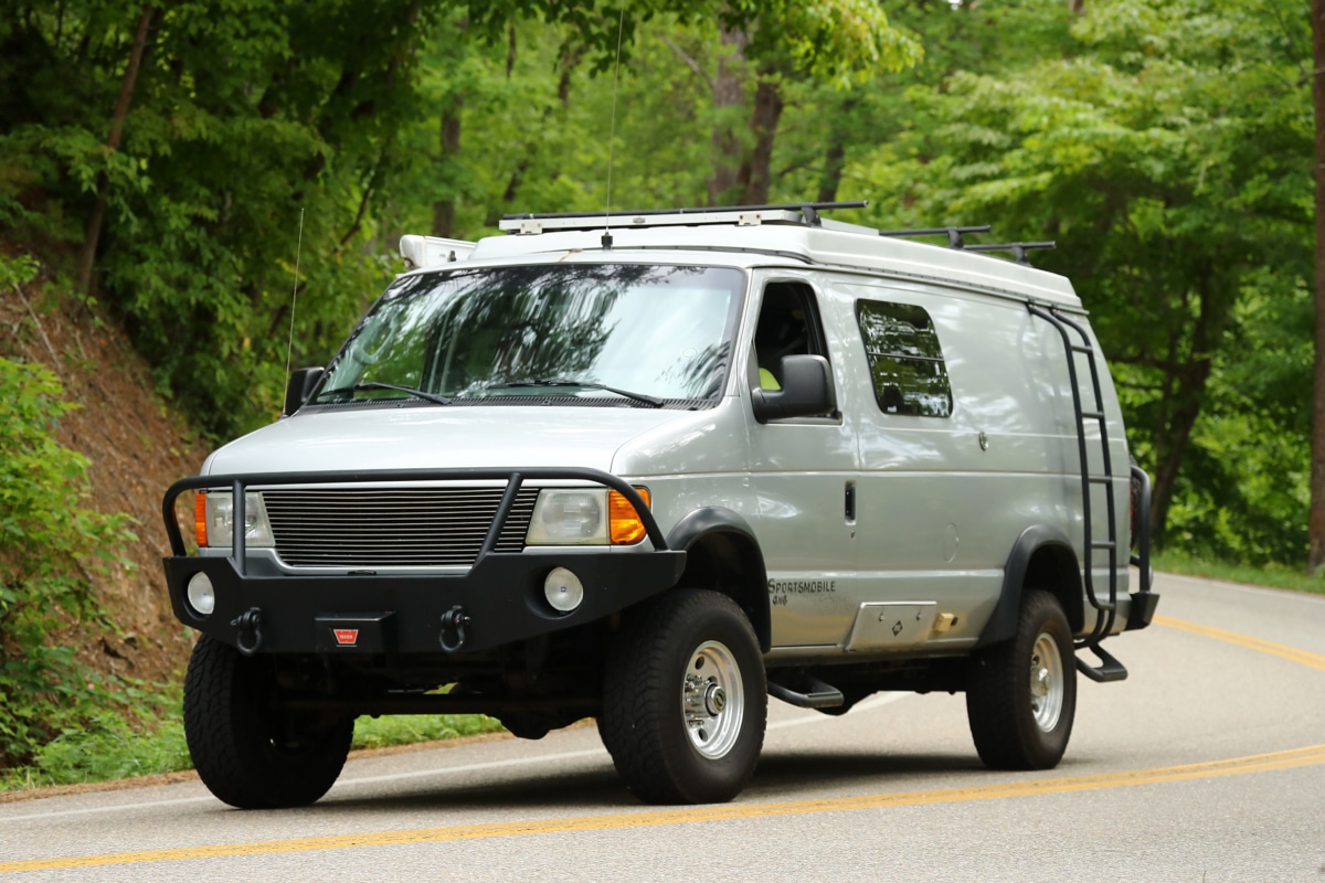 2004 Ford E350 EB Penthouse Top - Sportsmobile