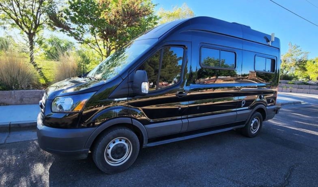 2018 Transit 148'' WB HR - Sportsmobile