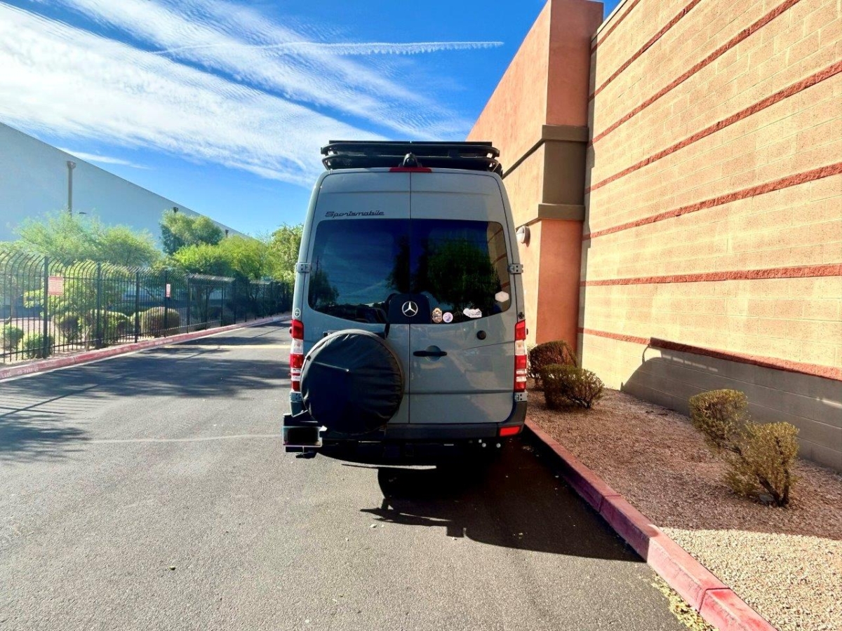 2018 Mercedes Sprinter 170'' 4x4