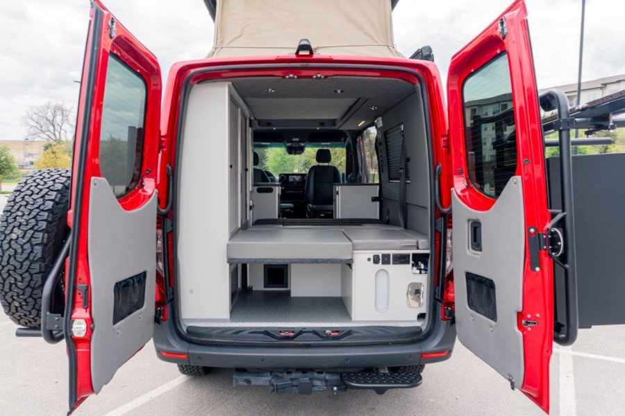 2021 Mercedes Sprinter 144” 2500 | 4x4 | PH