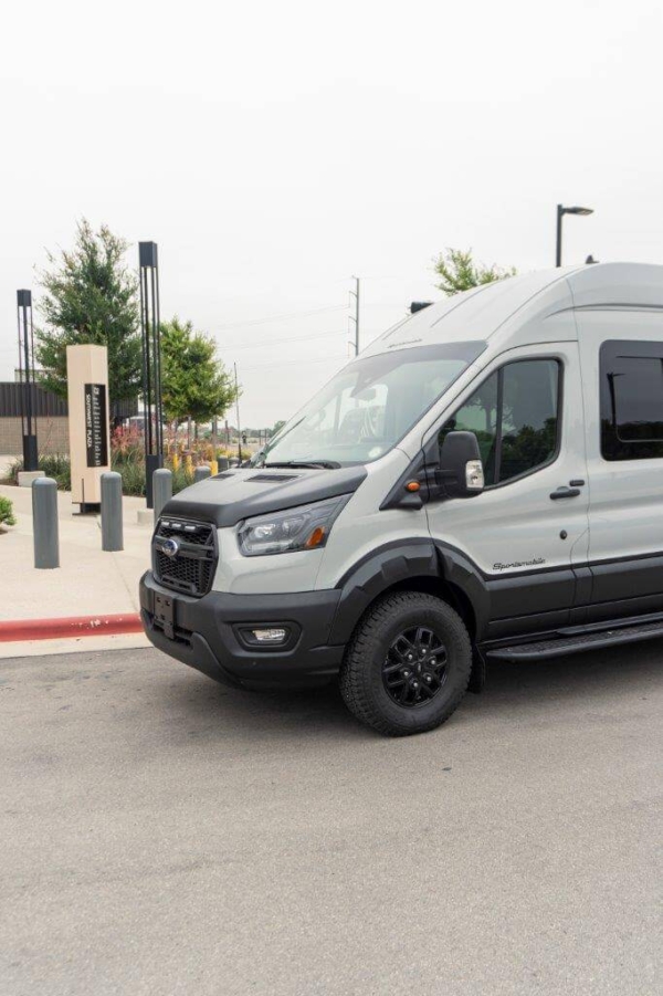 2024 Ford Transit Trail 148" HR AWD 350