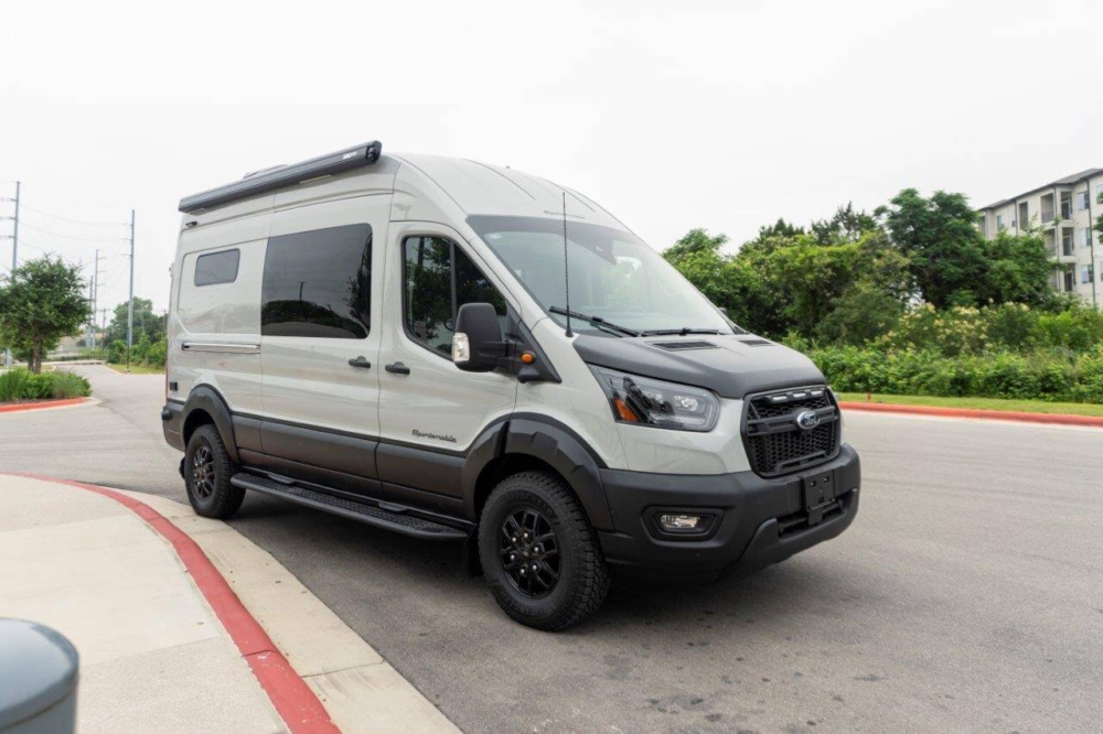 2024 Ford Transit Trail 148" HR AWD 350