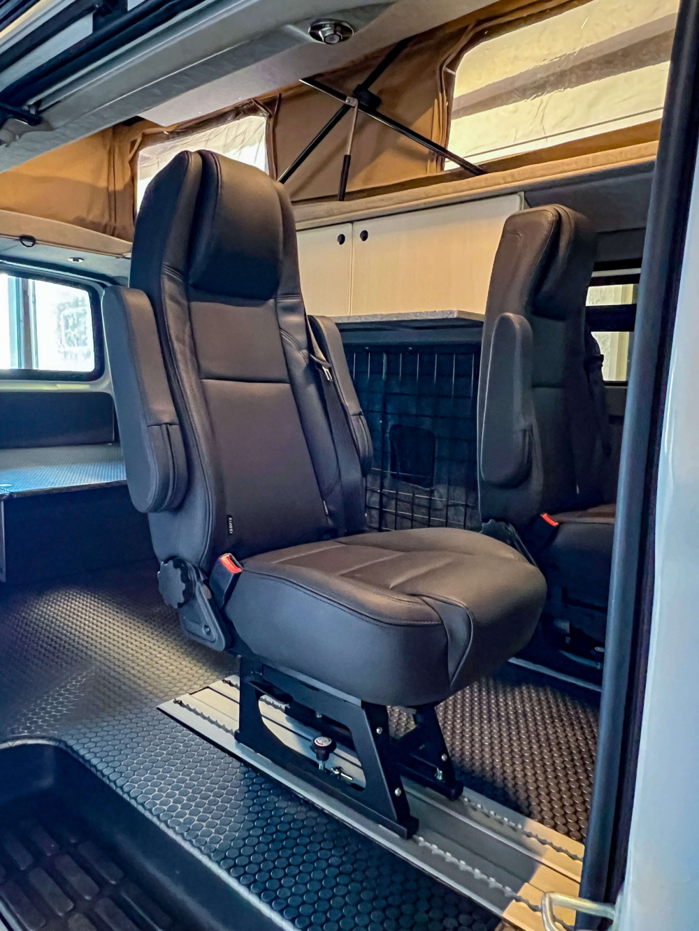 Chevy Express Dog Show Van: A Perfect Companion