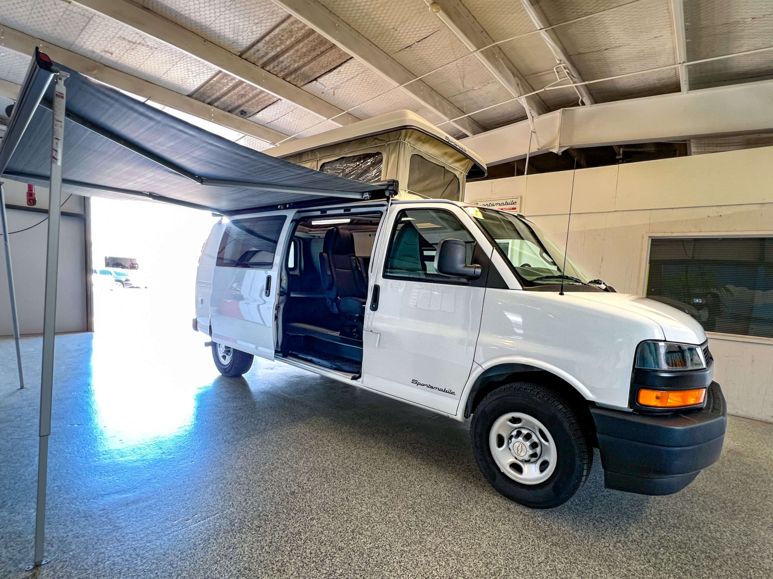 Chevy Express Dog Show Van: A Perfect Companion