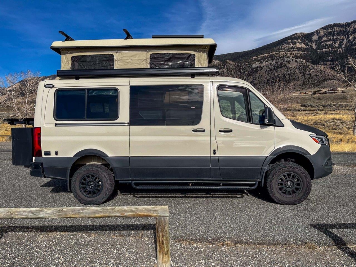 2020 Mercedes Sprinter 144” 2500 | 4x4 | PH