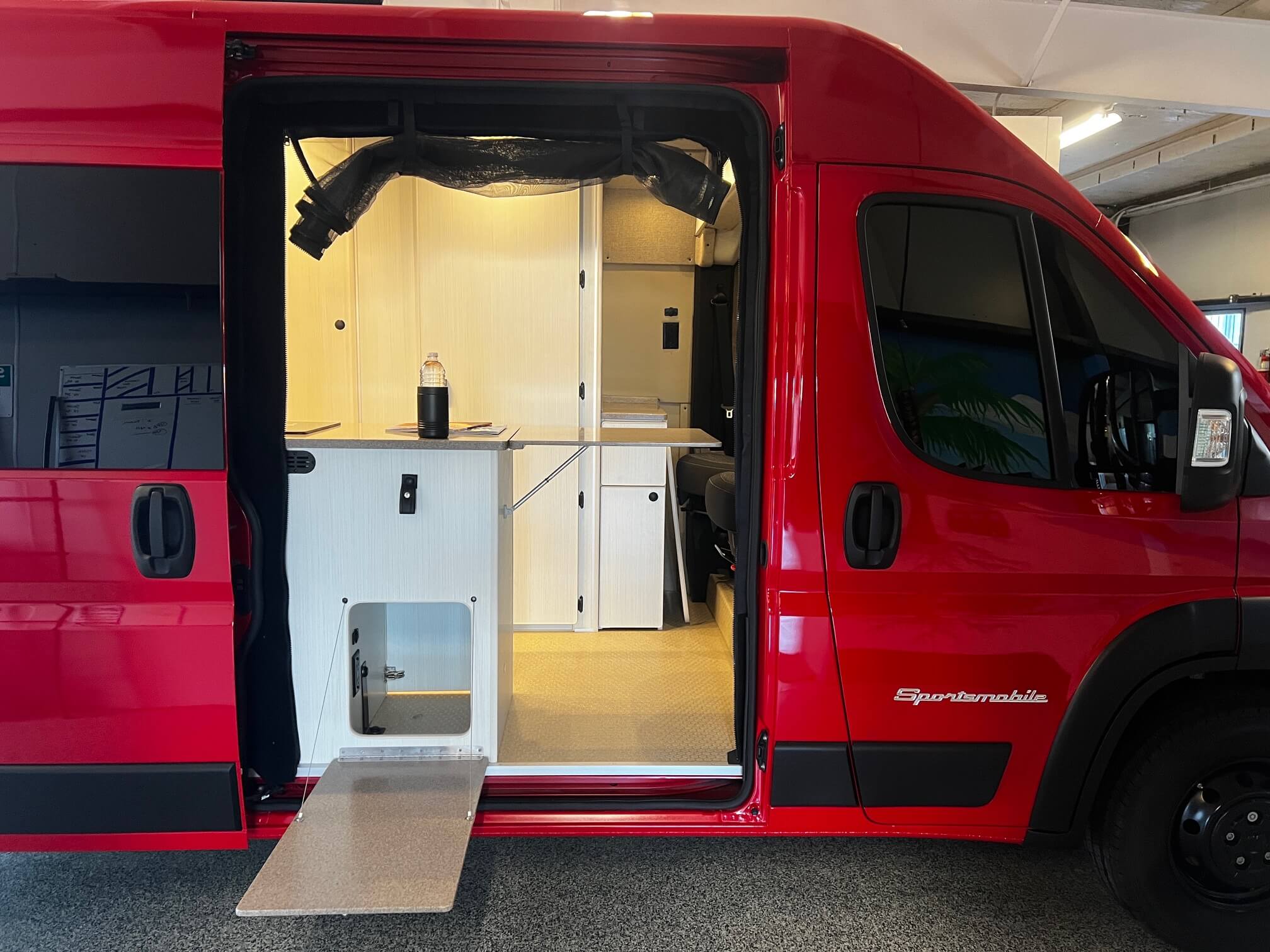 Promaster LB, Full Bath