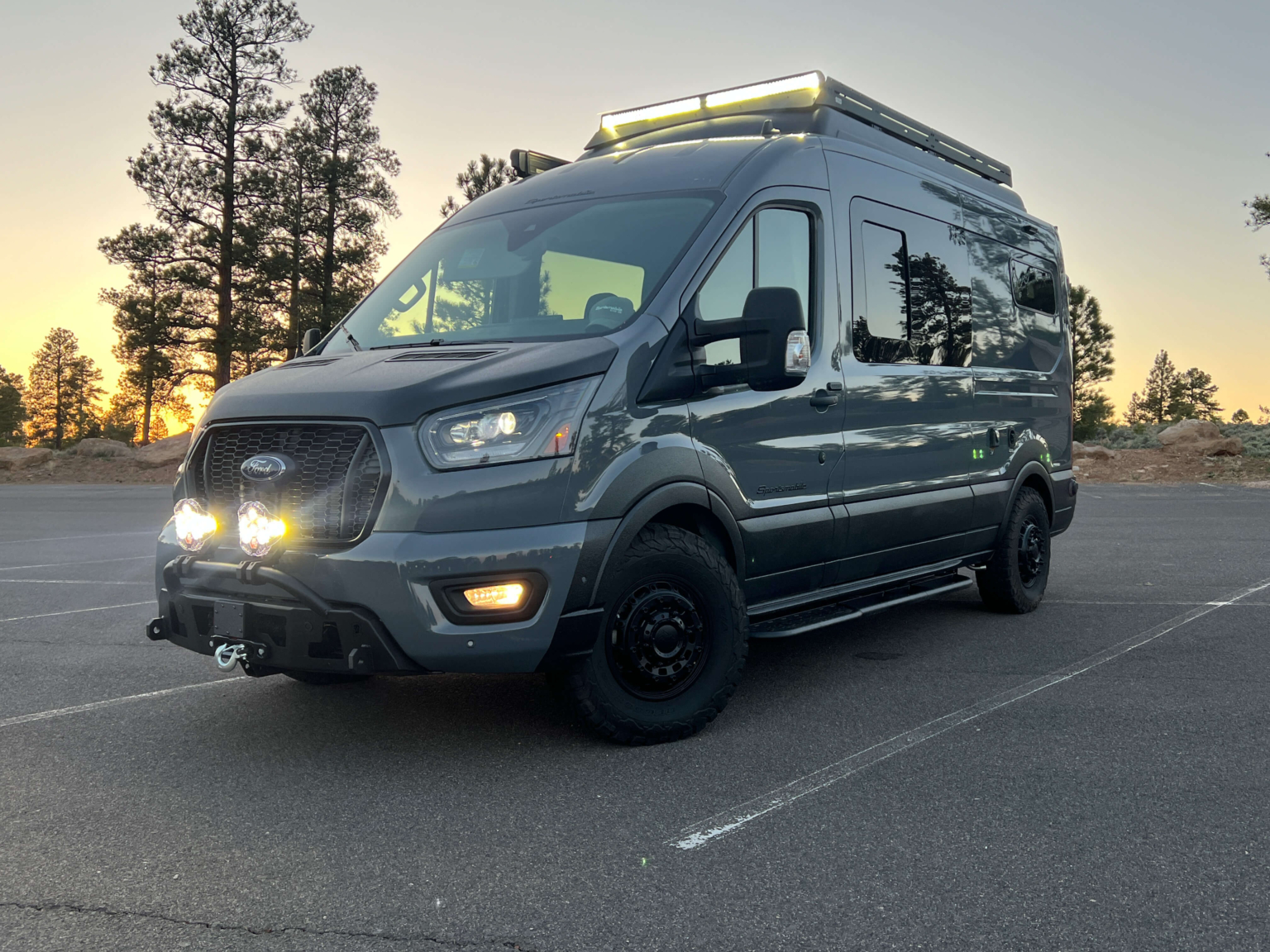 2025 Ford Transit 148" AWD 350