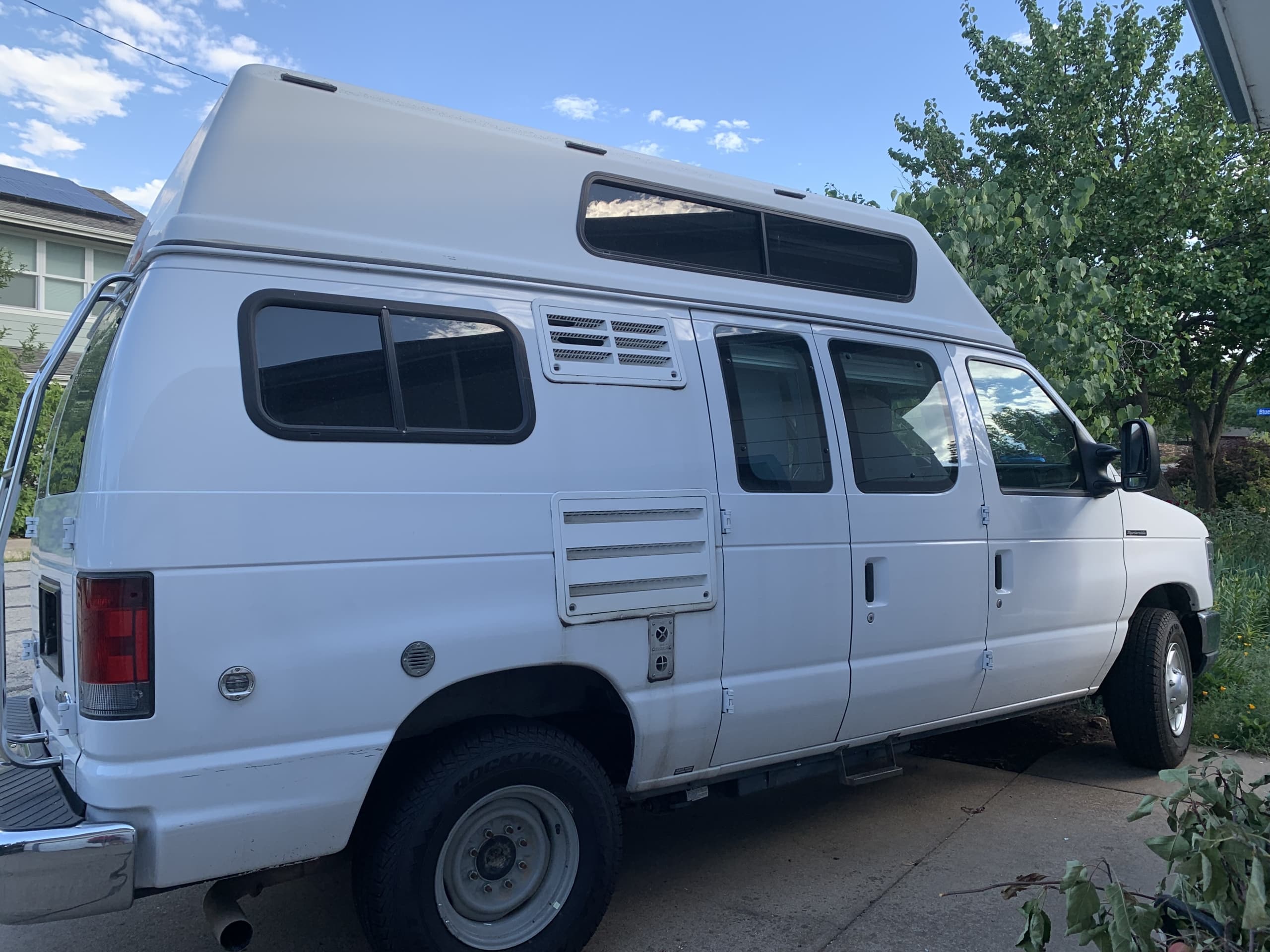 2011 Ford E350 | RB | Fixed Top - Sportsmobile