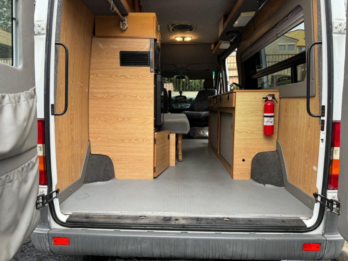 2006 Dodge Sprinter - Sportsmobile